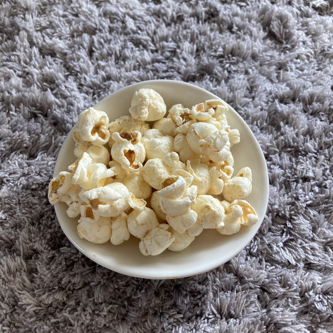 【試食レポ】奇跡のコラボ！『マイクポップコーン エバラ黄金の味中辛あじ』が5月29日に発売開始！ - お菓子とスイーツのメディアPakutto(パクッと)